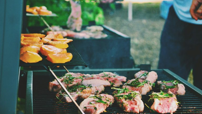 What Should You Bring To a BBQ as a Guest? | Savery Grazing