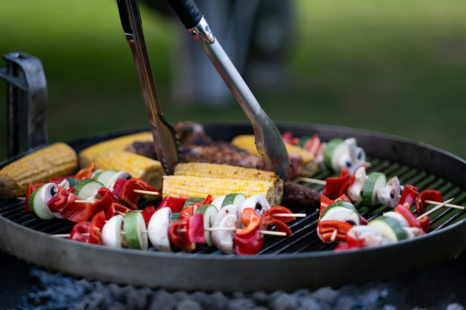 What Should You Bring To a BBQ as a Guest? | Savery Grazing